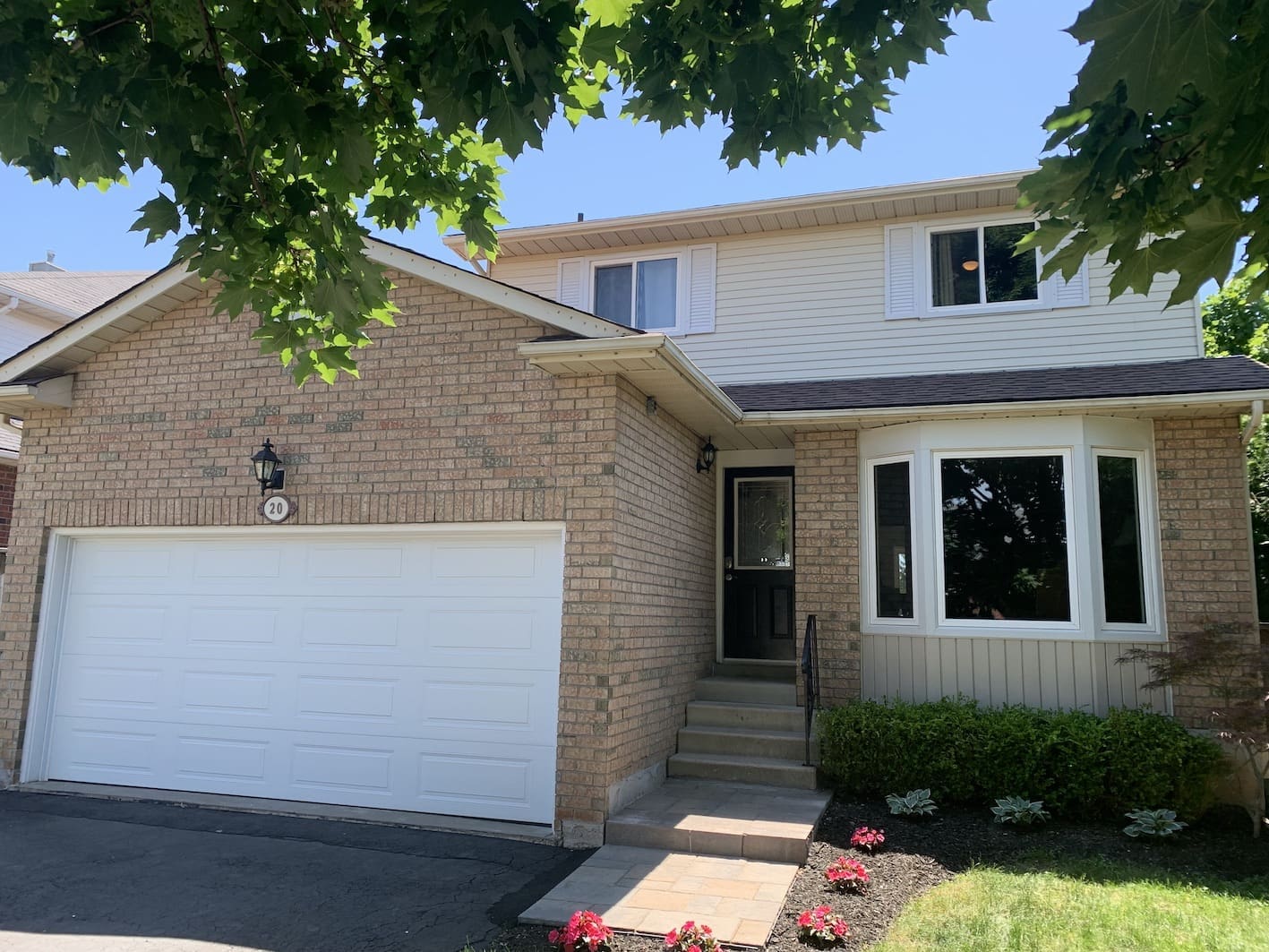 20 Longyear Drive | Woolcott Real Estate