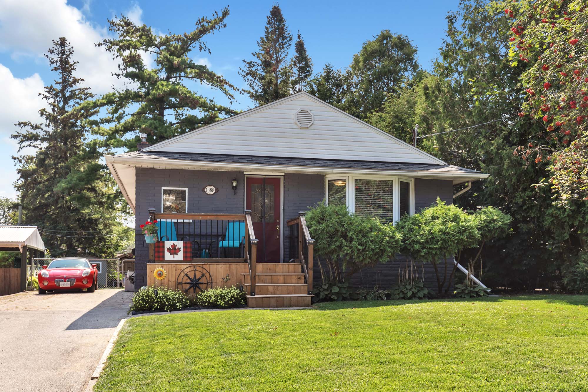 1388 Royal Drive | Woolcott Real Estate