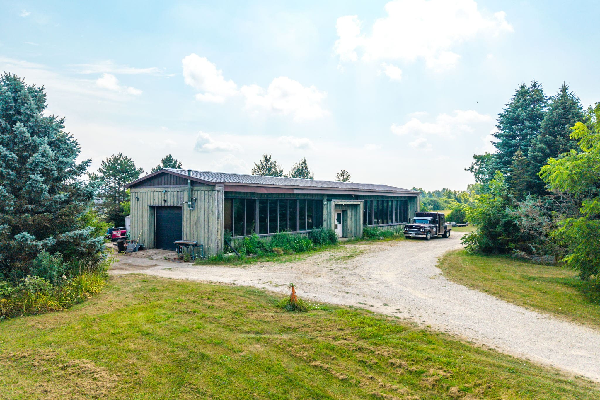 1090 Brock Road | Woolcott Real Estate